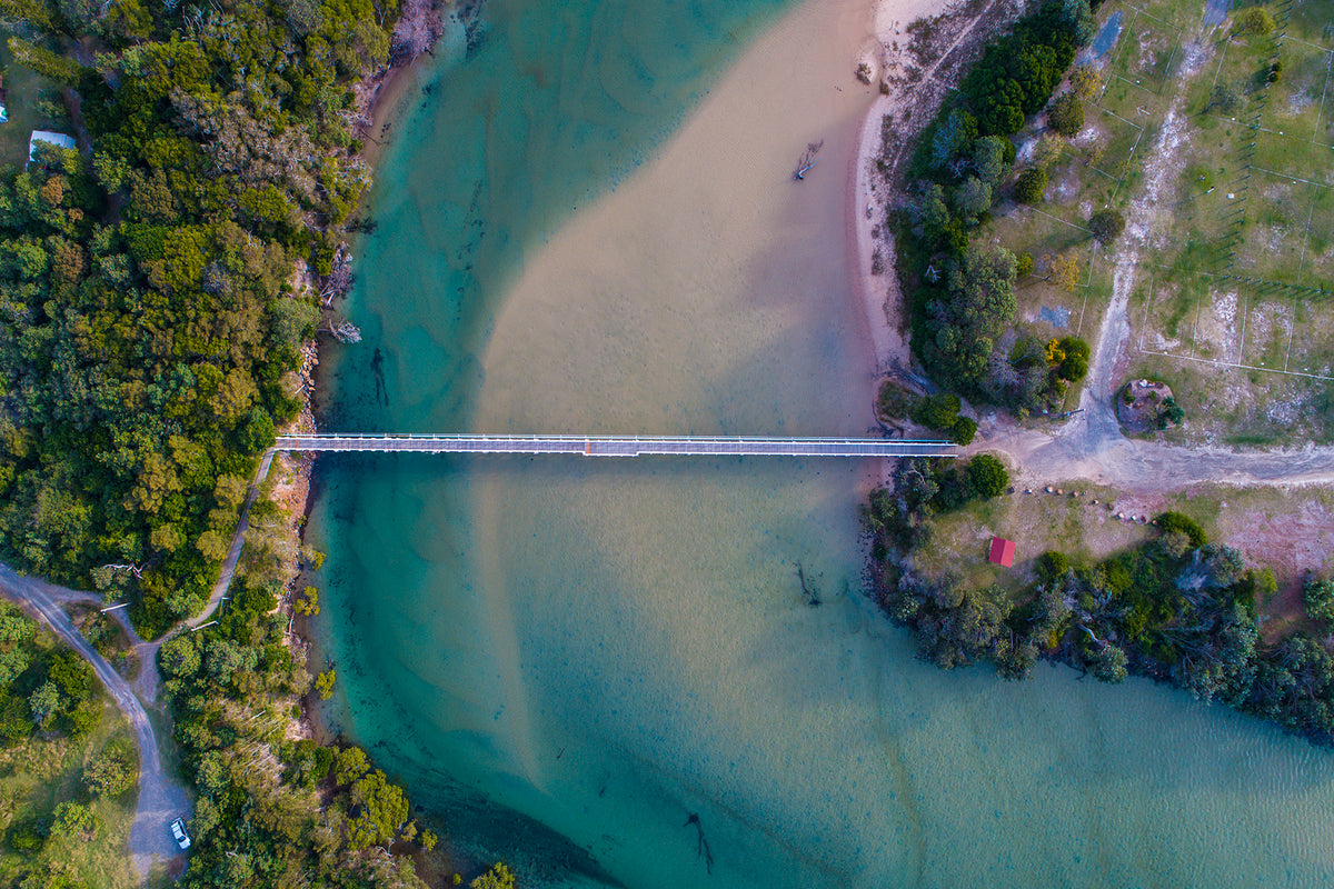 HAT HEAD BRIDGE – Coastal Graphics